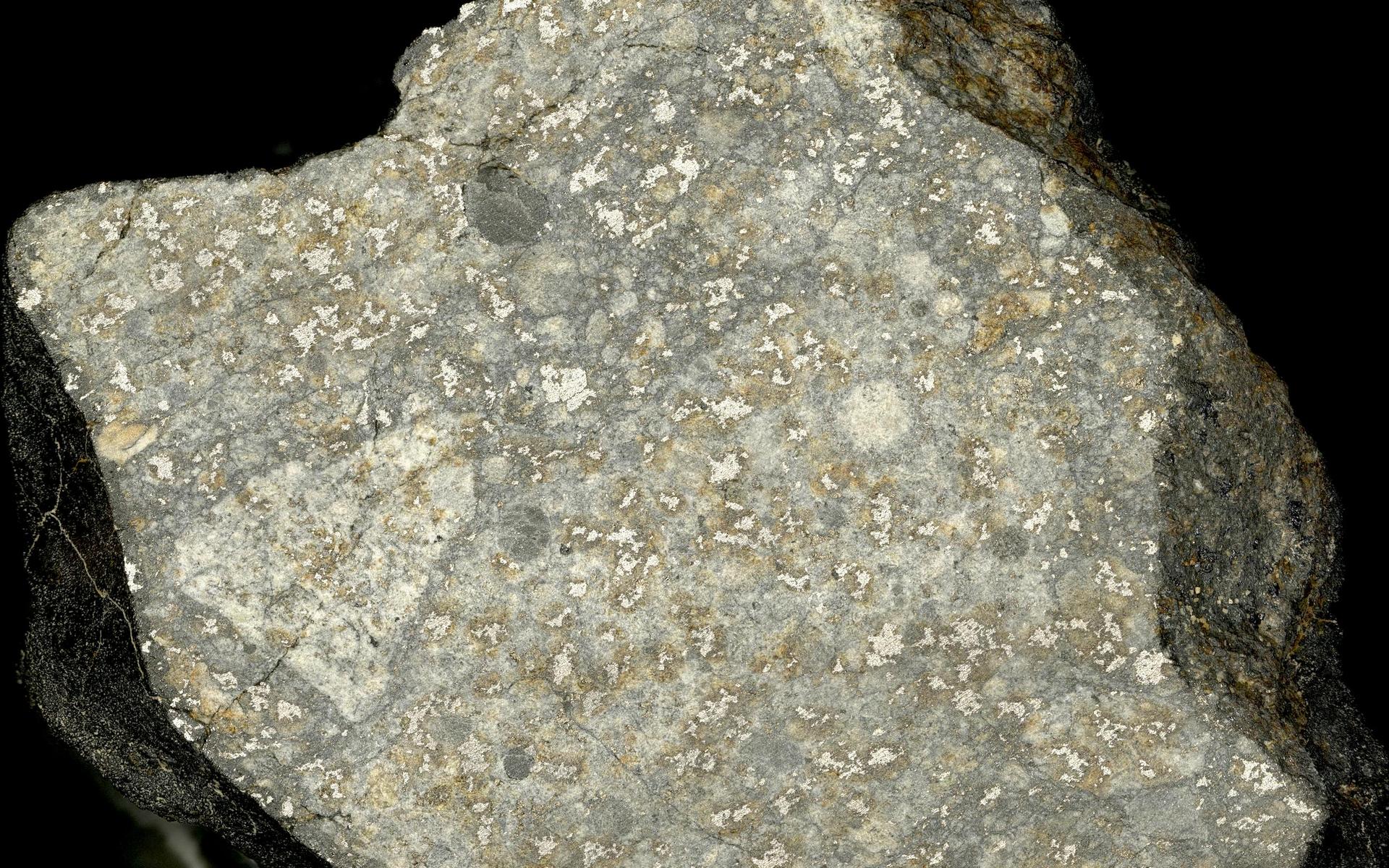 First freshly fallen meteorite found in Oman thanks to camera system ...